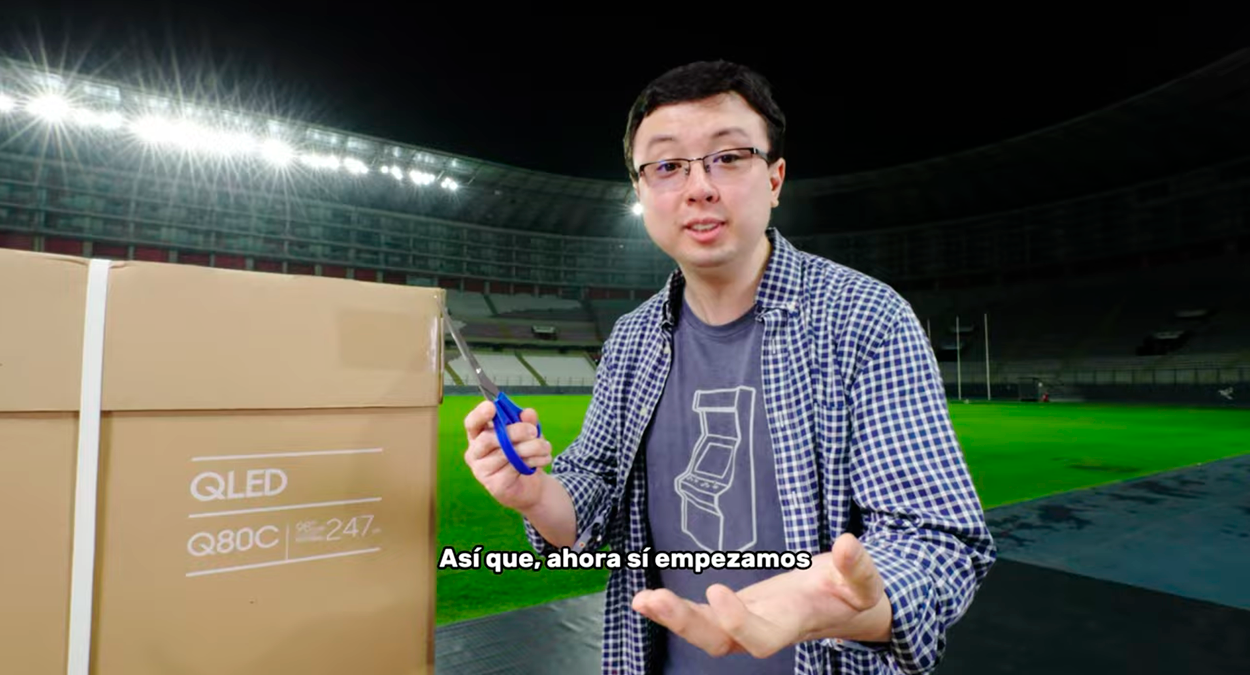 Phillip Chu Joy realiza el unboxing más grande del Perú en el Estadio ...